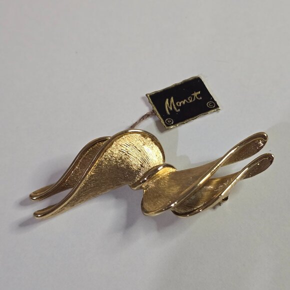 Monet | Jewelry | Vintage Monet Gold Tone Twisted Double Bow Brooch Nwt ...